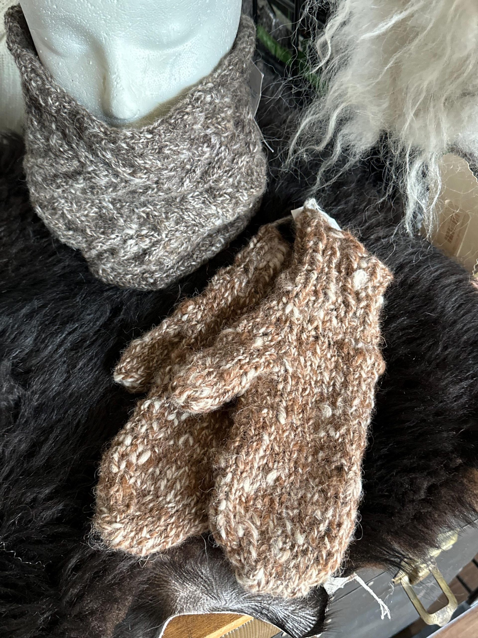 TOFFEE - Natural Yarn - Telderer's Rainbows End Farm